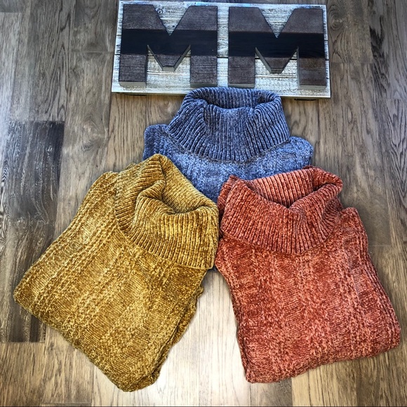 Zenana Outfitters | Sweaters | New Rust Chenille Cowl Neck Oversized ...